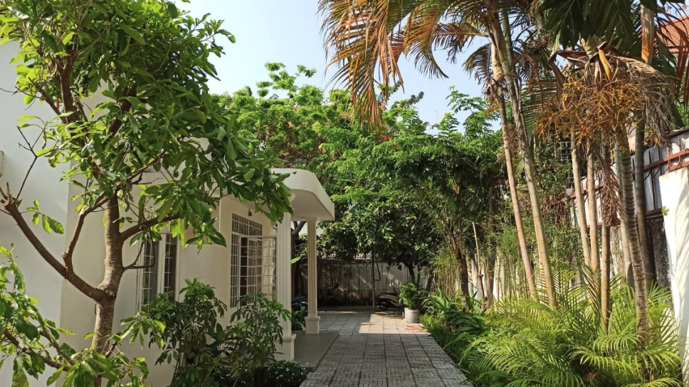 Studio | A design office in a garden